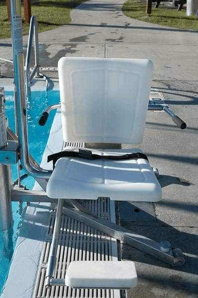 LoloADACompliantWater-PoweredPoolLiftWP400-SeatWithSafetyBelt_1024x1024 ...