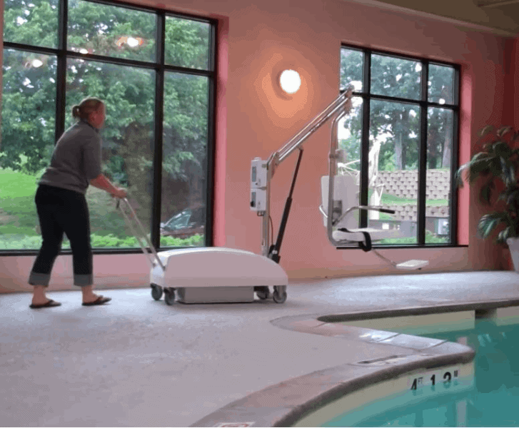 Portable Motion Trek Deluxe Pool Lift by Spectrum Aquatics | Wheelchair ...